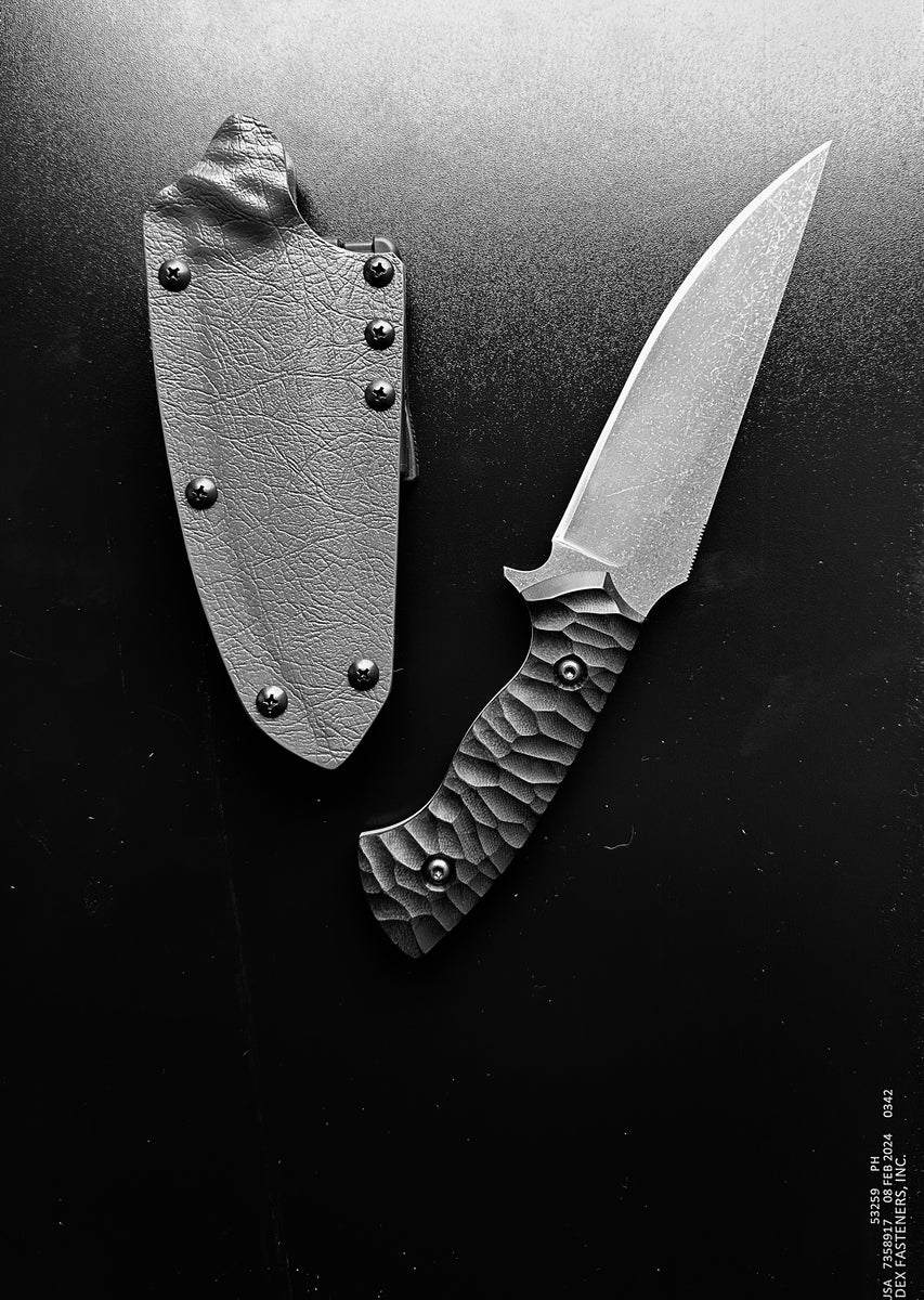 THE COMMANDER – Fight or flight knives